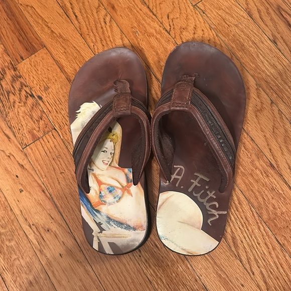 Abercrombie & Fitch | Shoes | Abercrombie And Fitch Iconic Leather Flip ...